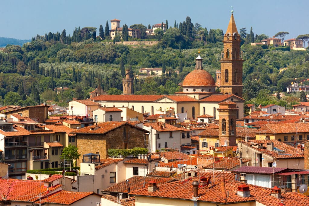 Walk through the Oltrarno and visit to local artisans - AGT ...